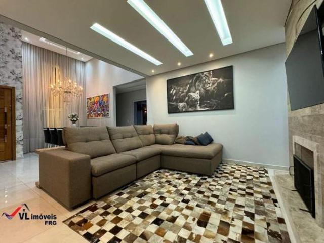 Casa alto padrão á venda no bairro Santa Terezinha em Fazenda Rio Grande PR