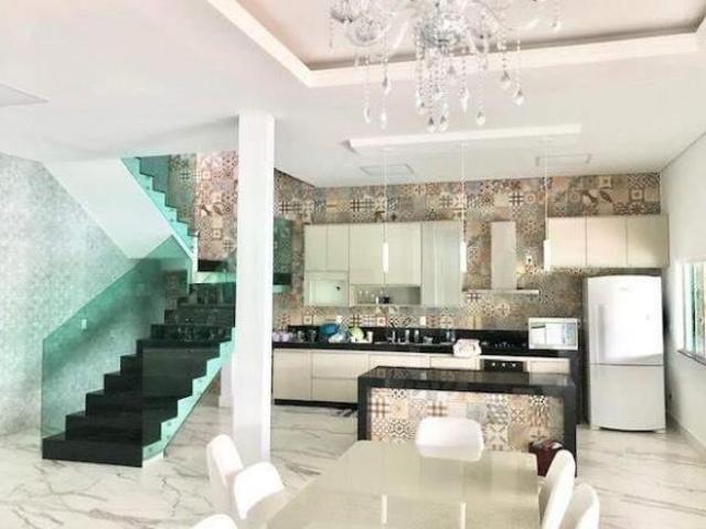 CASA ALTO PADRÃO À VENDA NO ICAIVERA