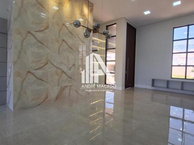Casa Alto Padrão à venda no Residencial Jardim Califórnia em Estiva Gebi/SP