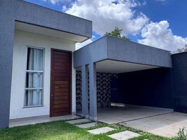 Casa alto padrão à venda na Colônia Agrícola Samambaia