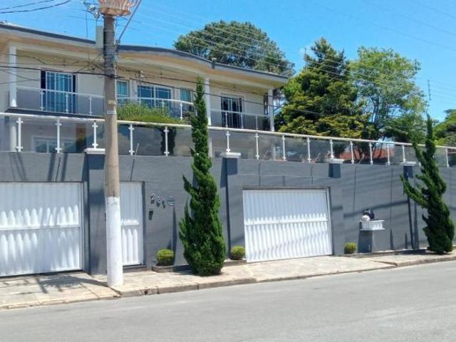 CASA ALTO PADRÃO À VENDA PERTINHO DO CENTRO DE ATIBAIA