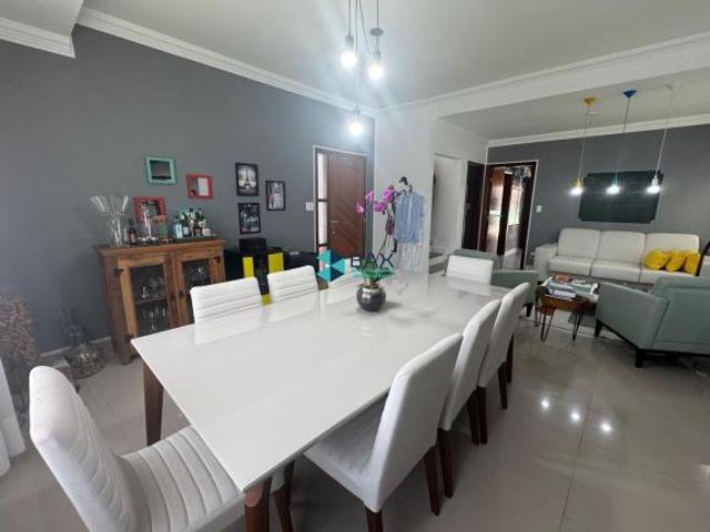 Casa Alto Padrão Aceita PERMUTA