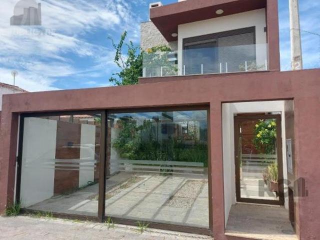 CASA ALTO PADRÃO BALNEÁRIO SÃO LOURENÇO DO SUL RS