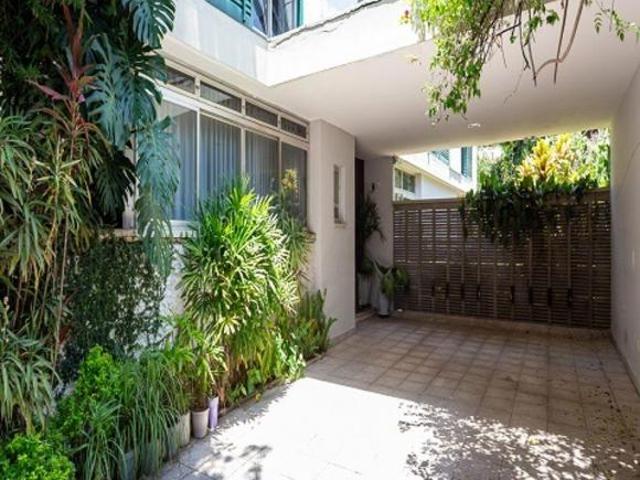 Casa alto padrão belissima p/venda c/381m2 e 04 dormitorios 04 vagas Cidade Jardim