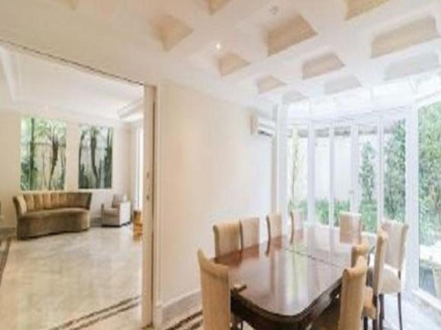 Casa alto padrão belissima p/venda c/722m2 04 suites 08 vagas Jd Guedala Morumbi