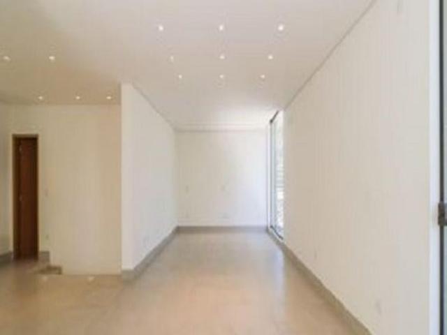 Casa alto padrão belissima p/vendac/450m2 05 suites 04 vagas Jd Guedala Morumbi