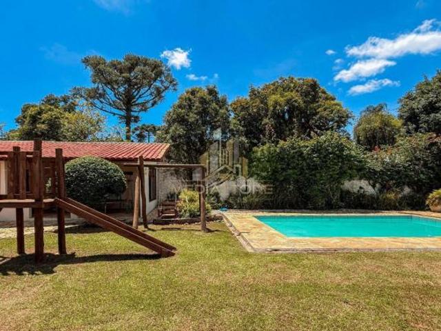 Casa Alto Padrão c/ piscina aquecida com 407m² de área privativa