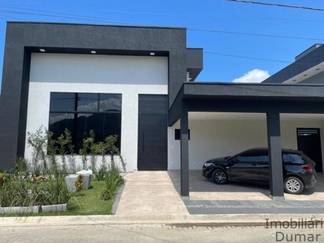 Casa Alto Padrão c/ piscina em Condomínio Fechado em Ubatuba