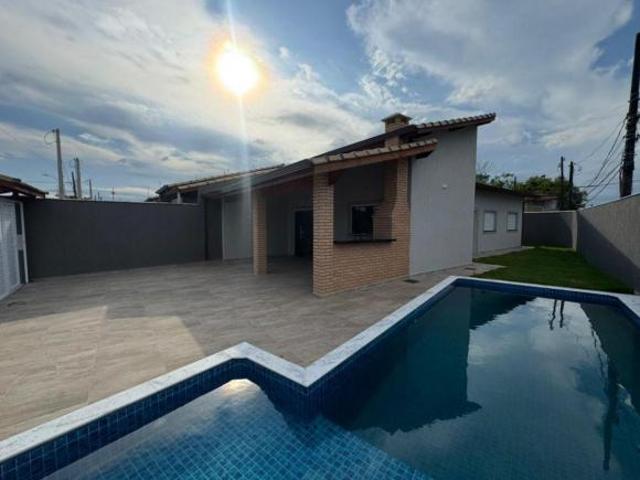 Casa Alto padrão cibratel 2 03 quartos e piscina Linda