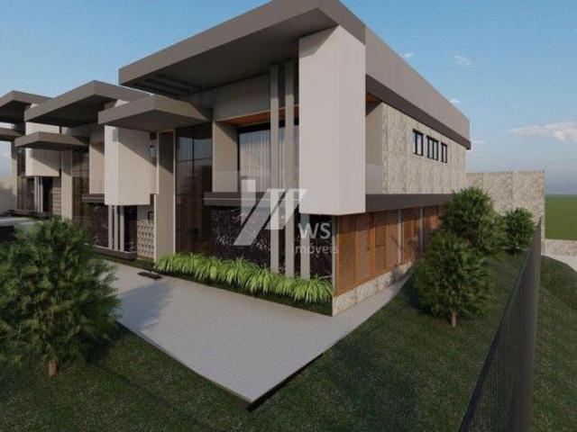 Casa Alto Padrão com 4 amplas suítes!