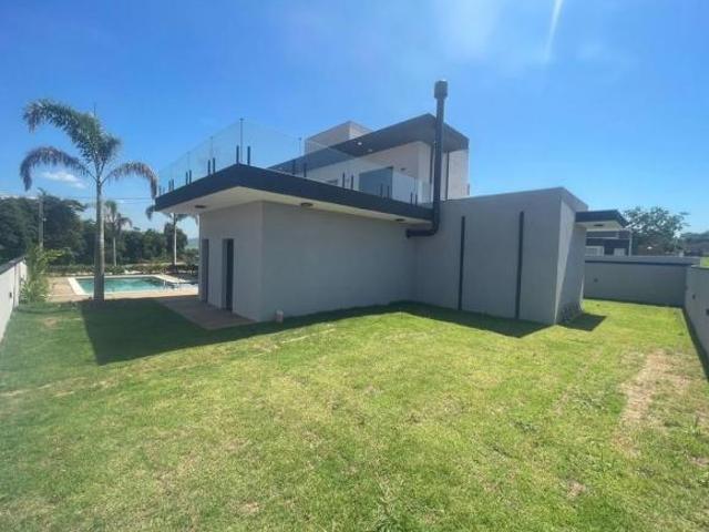 Casa Alto Padrão com 4 dormitórios à venda, 280 m² por R$ 2.100.000 Ninho Verde II Pardinho/SP