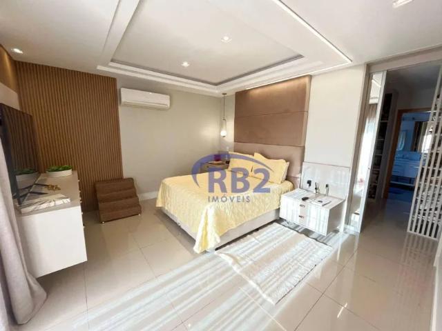 Casa alto padrão com 4 suítes em condomínio fechado em Itaipu por R$3.200.000,00