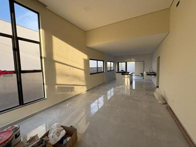 Casa Alto Padrão com 03 Quartos sendo 01 Suíte à Venda no Condomínio Portal do Igarapé