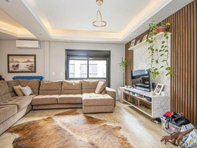 Casa Alto Padrão com 243 m² no Ecoville p/ alugar