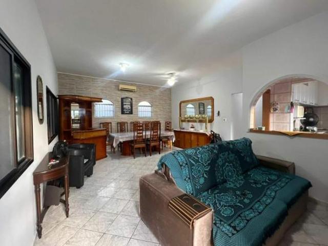 Casa alto padrão com 3 dormitórios à venda, 216 m² por R$ 1.500.000 Solemar Praia Grande/SP
