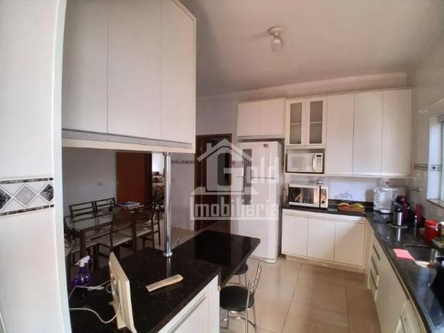 Casa Alto Padrão com 3 Quartos, 510 m² em condomínio