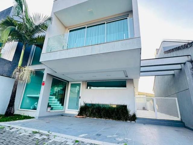 CASA ALTO PADRÃO COM 3 QUARTOS À VENDA NO CONDOMÍNIO ARUÃ EM MOGI DAS CRUZES