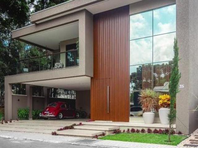 Casa Alto Padrão com 3 Suítes, 4 vagas no Residencial Cittadella – Umbará
