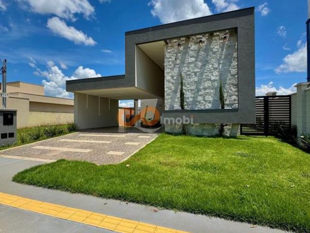 Casa Alto Padrão com 3 suítes