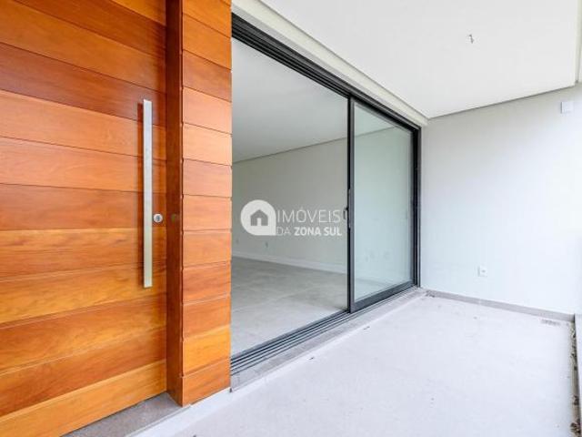 Casa Alto Padrão com 3 Suítes na Vila Assunção