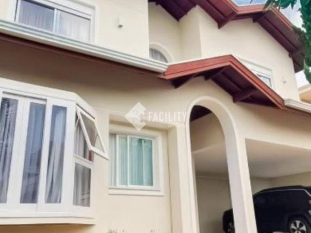 Casa alto padrão com 3 suites no Condomínio Querência Valinhos