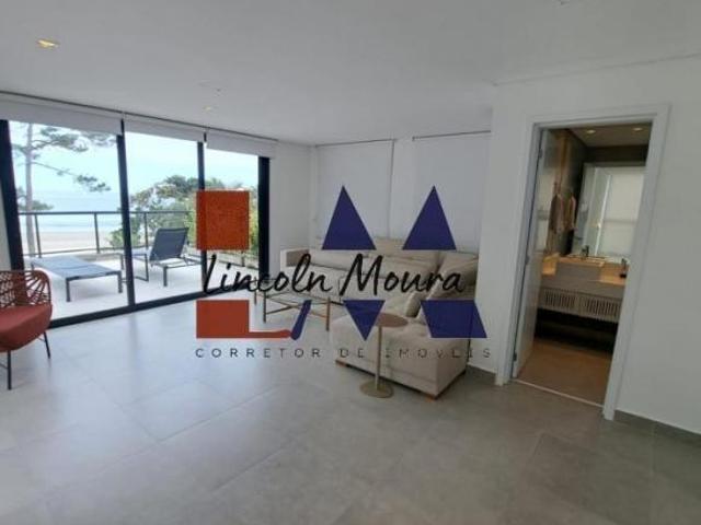 Casa alto padrão com vista para o mar na praia de juquehy