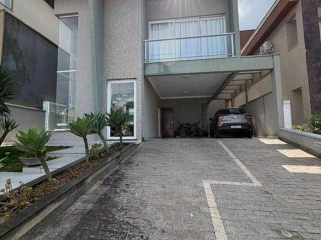 Casa Alto Padrão Condomínio Aruã Brisas