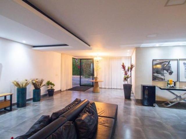 Casa alto padrão, condomínio fechado, Altiplano Leste, 5 Suítes e lazer completo