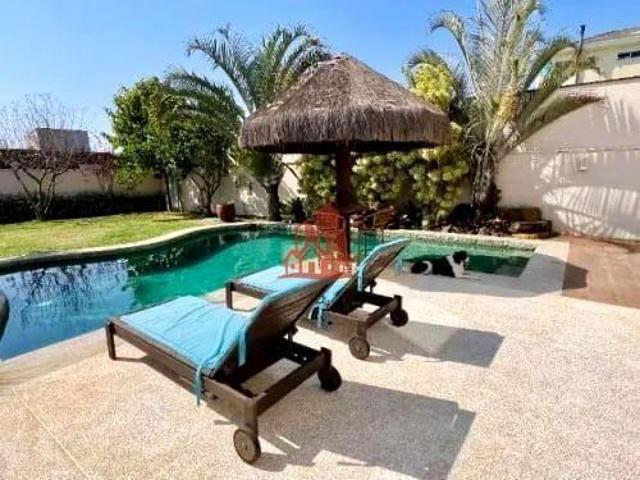 Casa alto padrão Condomínio Santa Maria Jandira, 4 quartos, 2 suítes e piscina