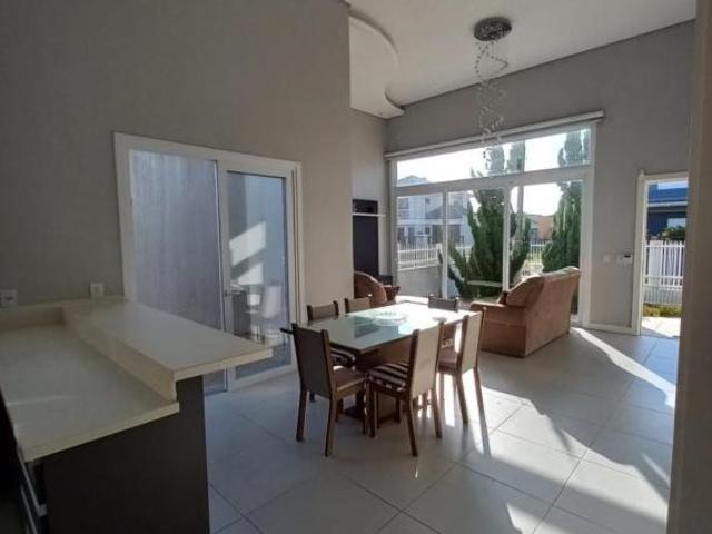 Casa Alto Padrão em Atlantida Sul 3 dormitorios 2 suítes perto mar