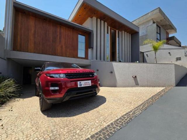 Casa Alto Padrão em Arniqueira 3 suítes + escritório 400m2
