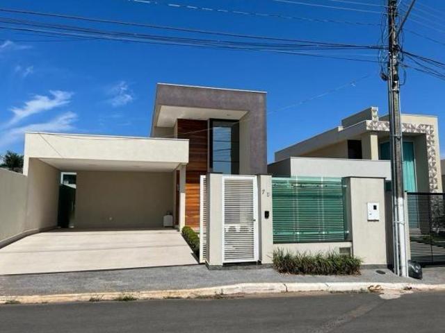 CASA ALTO PADRÃO EM ARNIQUEIRAS