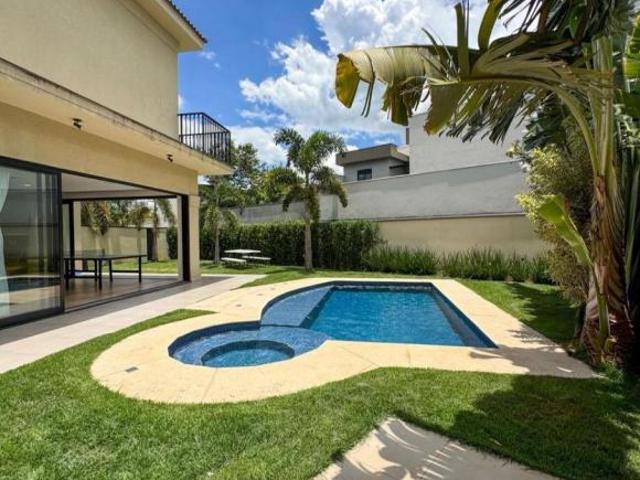 Casa Alto Padrão em Aruã Brisas