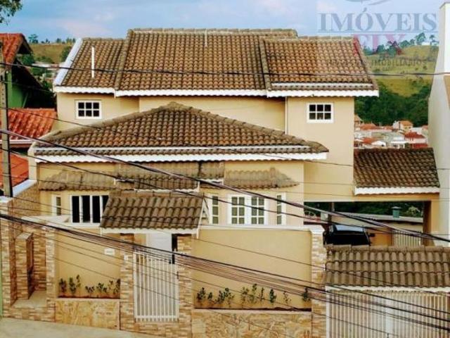 Casa Alto Padrão em Bairro central em Campo Limpo Paulista!