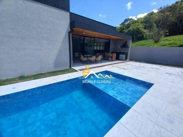 Casa Alto Padrão em Condomínio