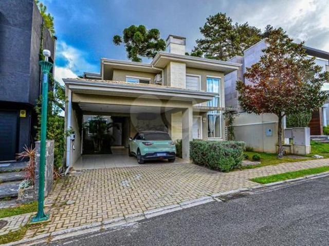 Casa alto padrão em condominio 5 dorms. sendo 1 suite 2 vagas 195m² privativos