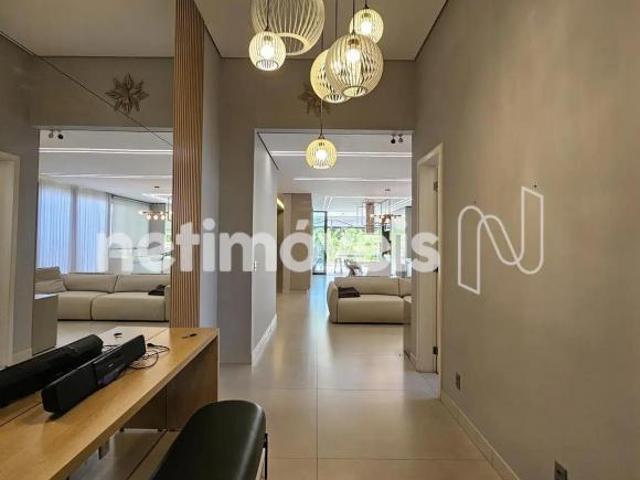 Casa alto padrão em condomínio