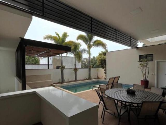 Casa Alto Padrão em Condomínio Aruã Brisas