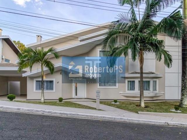 CASA ALTO PADRÃO EM CONDOMÍNIO NO URBANOVA COM PISCINA
