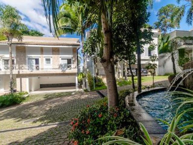 Casa alto padrão em condominio p/venda c/420m2 e 04 suites Morumbi