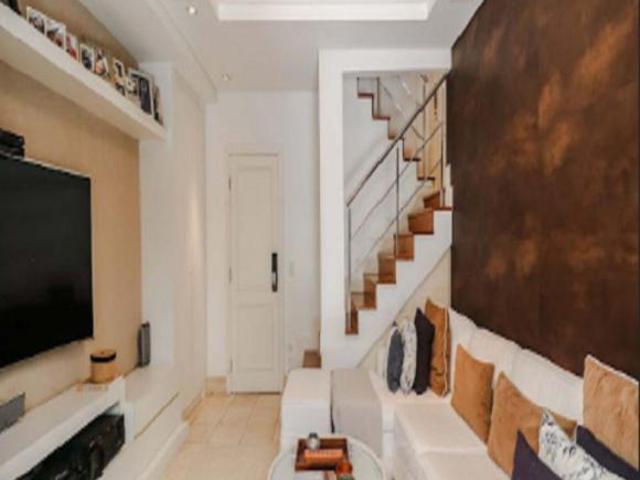 Casa alto padrão em condominio p/venda c/355m2 03 dormitorios 03 vagas Morumbi