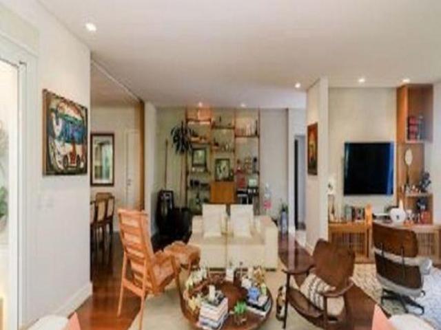Casa alto padrão em condominio p/venda c/387m2 04 suites 03 vagas Morumbi