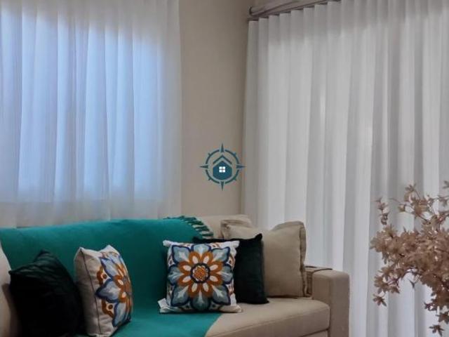 Casa Alto Padrão em Conjunto Habitacional José Garcia Molina, Londrina/PR