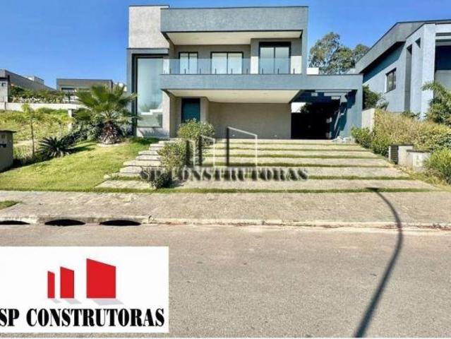 Casa Alto Padrão em Cotia