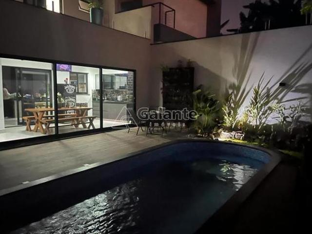 Casa Alto Padrão em Valinhos