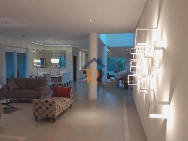 Casa Alto Padrão para Venda, 4 suítes com closet e 6 banheiros 450 m2 em Condomínio Plaza Athenée!