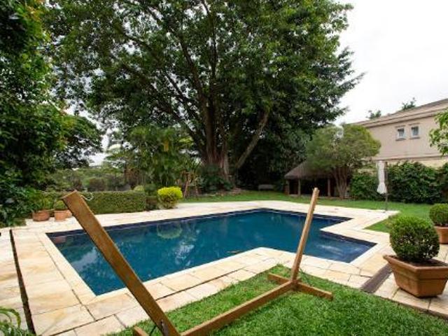 Casa alto padrão para venda c/554m2 05 suites e 04 vagas JD Guedala Morumbi