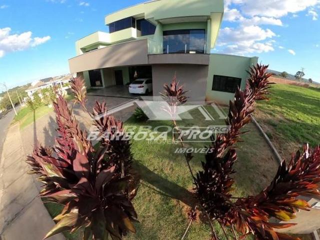 Casa alto padrão para venda em condomínio Aldeia das Termas em Caldas Novas