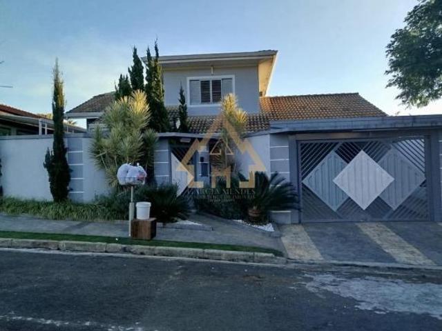Casa Alto Padrão para Venda em Atibaia, Jardim Itaperi, 3 dormitórios, 3 suítes, 2 banheiros, 4 vaga