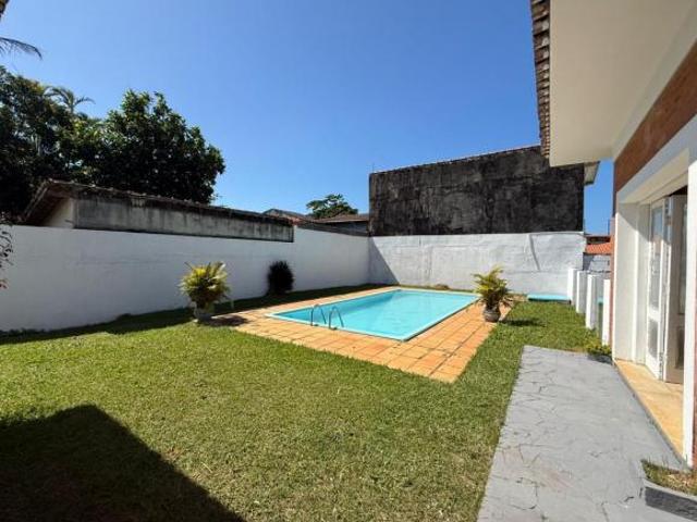 Casa Alto Padrão para Venda em Itanhaém, Loty, 4 dormitórios, 4 suítes, 1 banheiro, 5 vagas